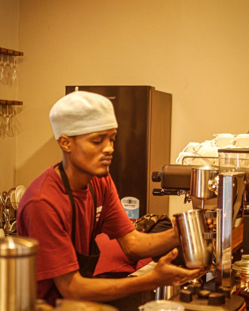 The best Coffee shops and Cafés in Moshi for pizza and meetings