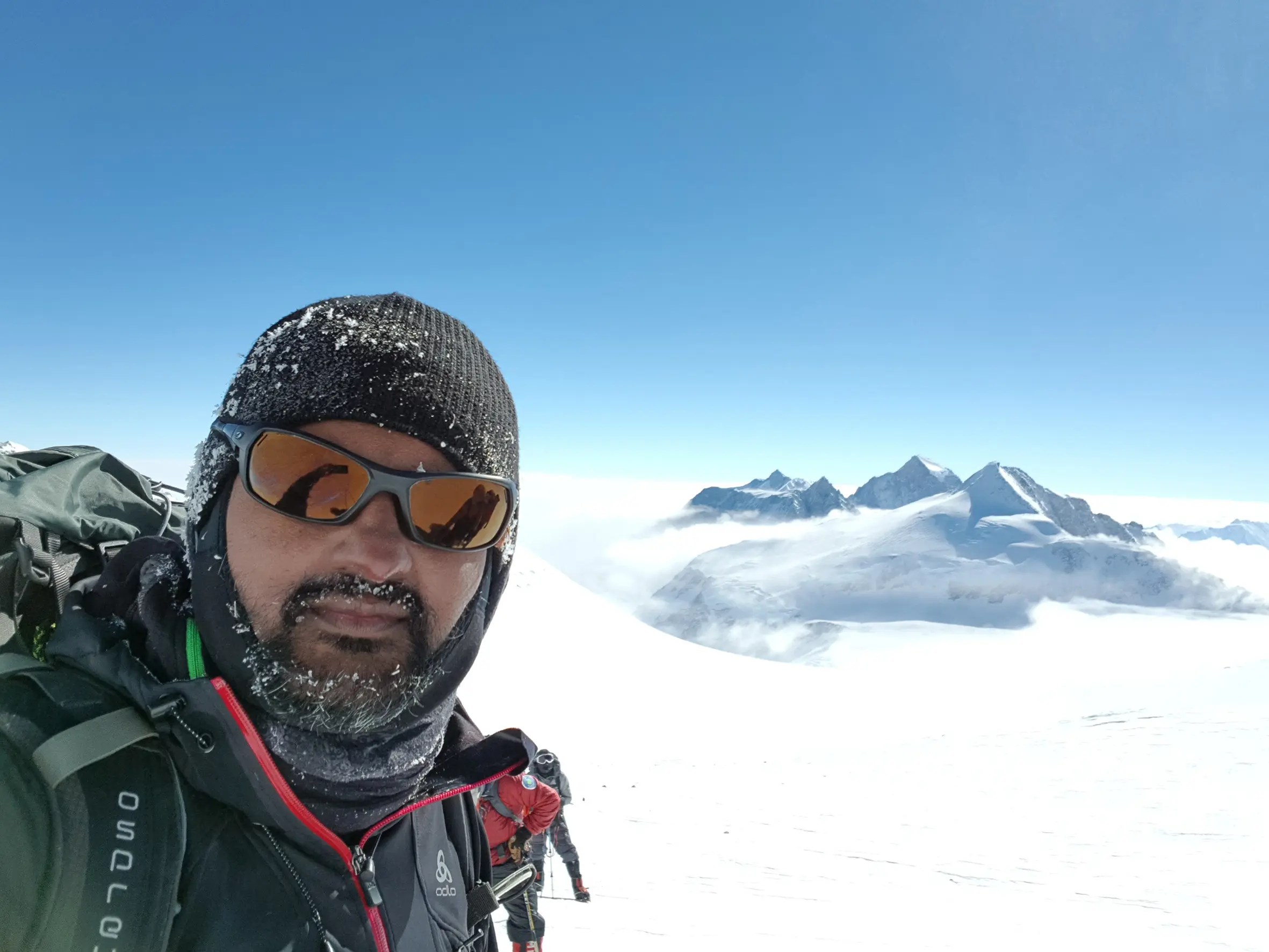 Swiss climber, Abdul Waraich and American Puwei Liu die from exhaustion ...